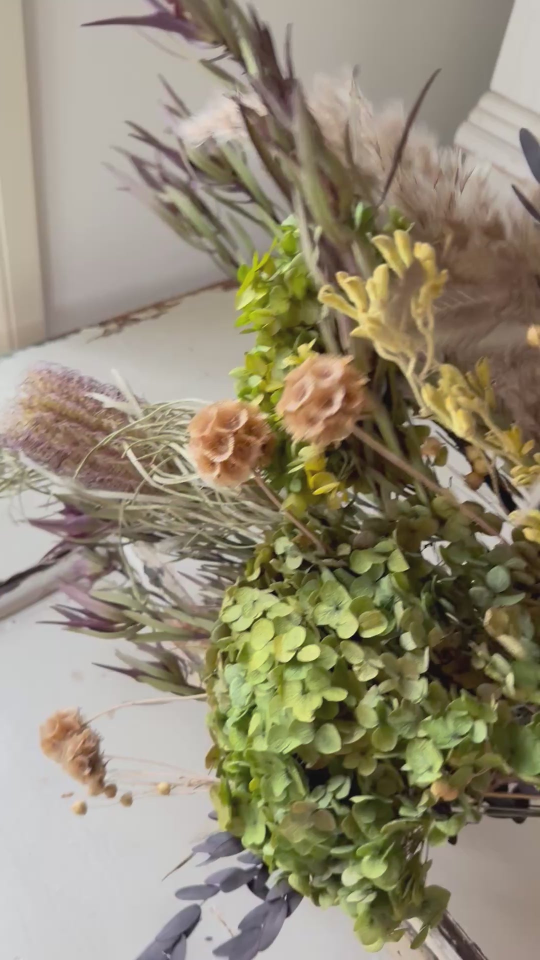 Olive Dust Bouquet [M] green with seasonal substitute – FLEURI flowers